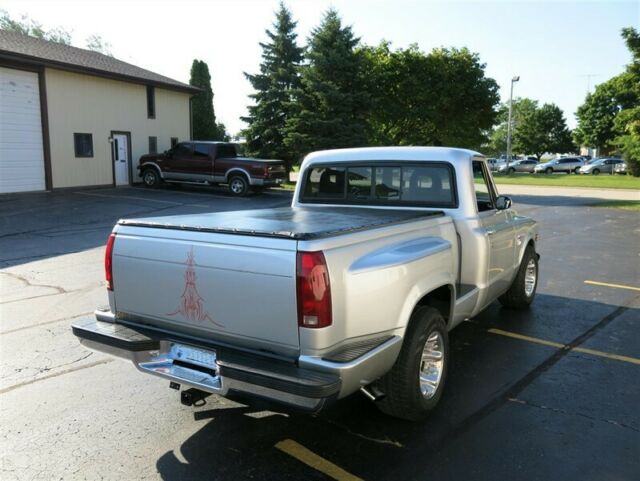 1968 Chevrolet C10 Short Box / Restomod for sale: photos, technical ...