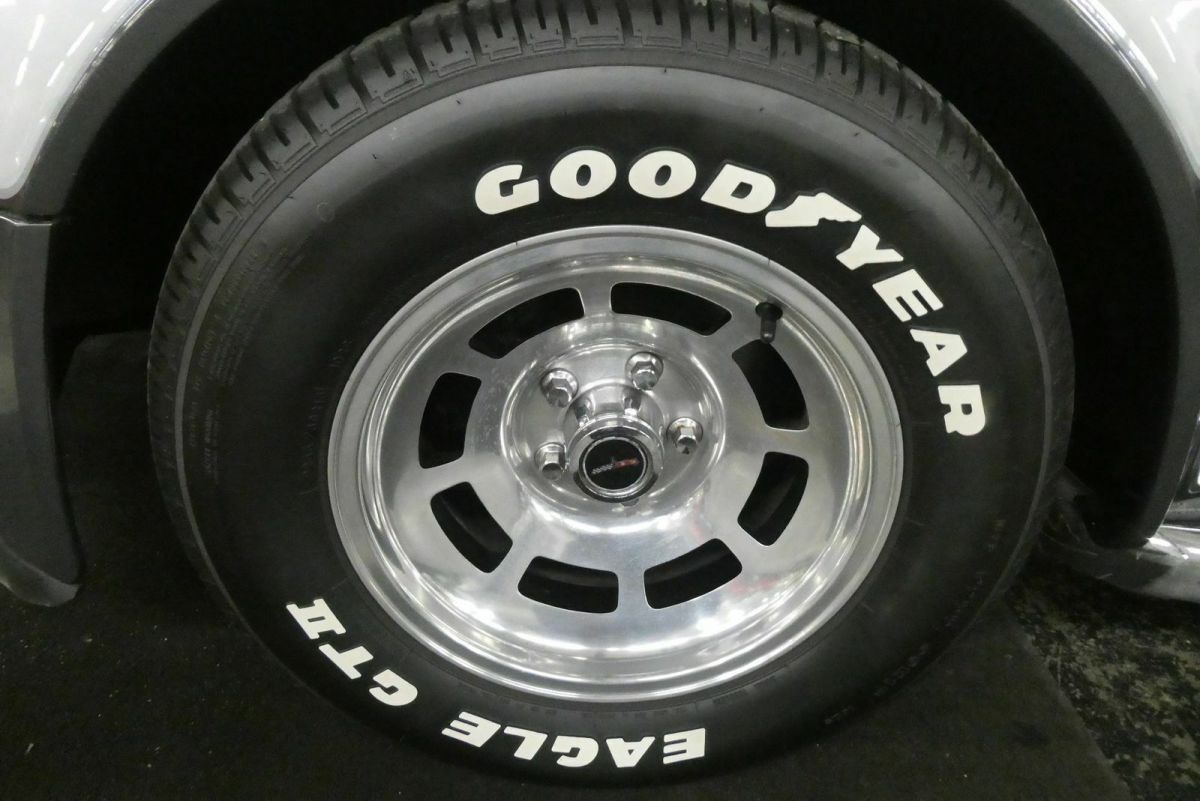 1981 Silver! for sale: photos, technical specifications, description