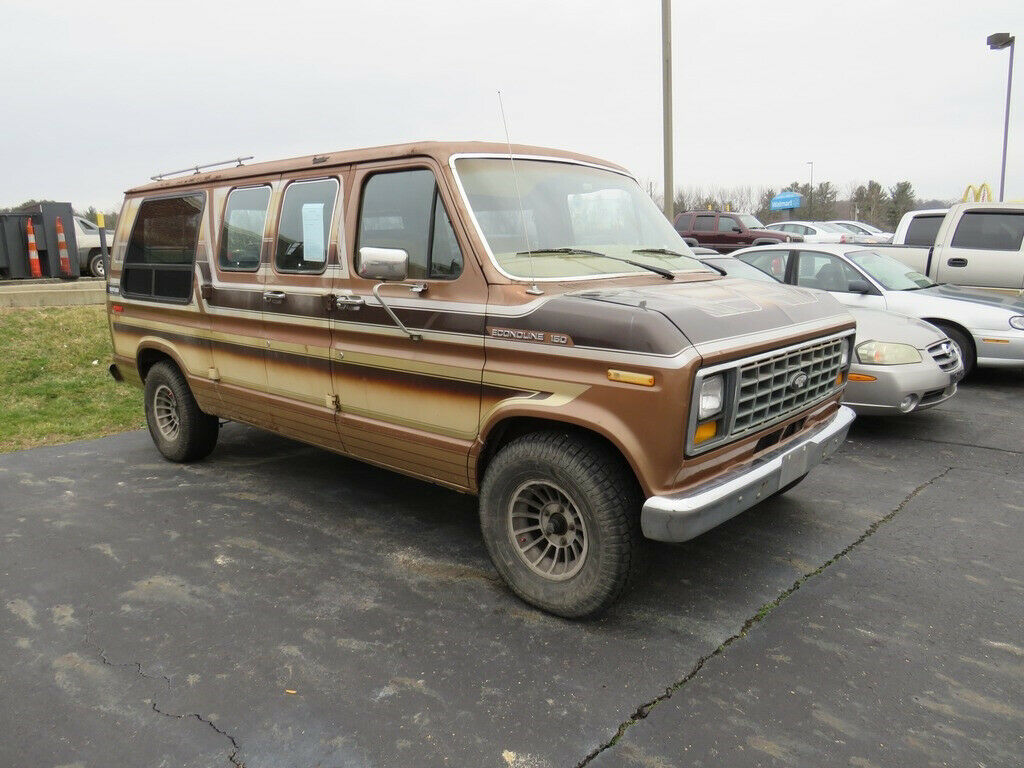 1985 Van Used Automatic RWD for sale