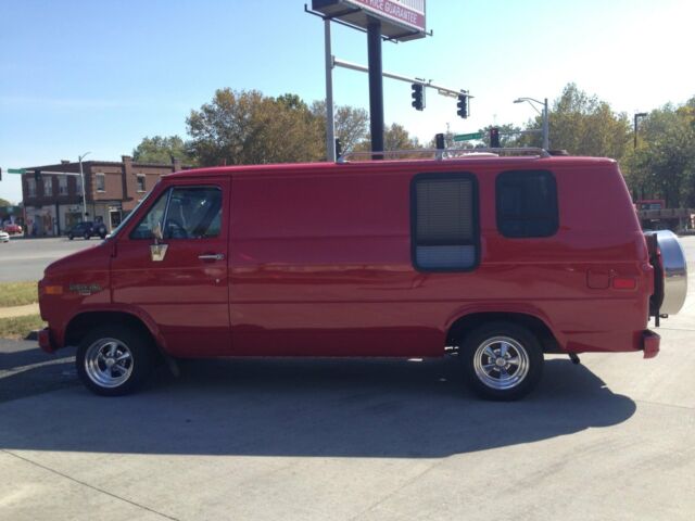 1990 Chevy van for sale: photos, technical specifications, description