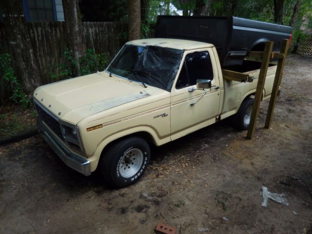 82 Ford F-100 short bed for sale: photos, technical specifications ...