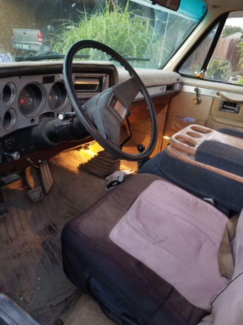 83 Chevrolet pickup 3+3 for sale: photos, technical specifications ...