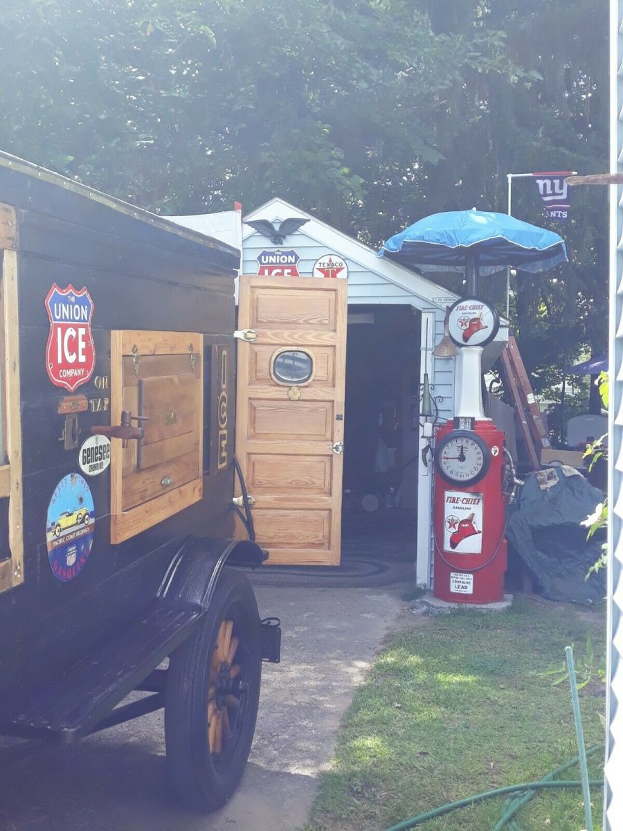 MODEL TT ICE DELIVERY VAN for sale: photos, technical specifications ...